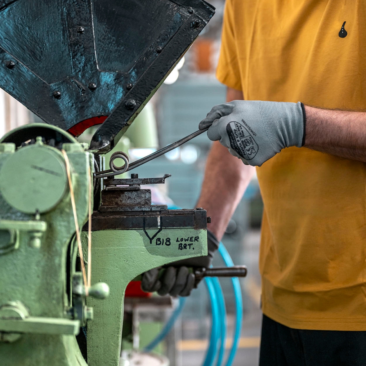 B18, leather saddle with twin springs - Brooks England
